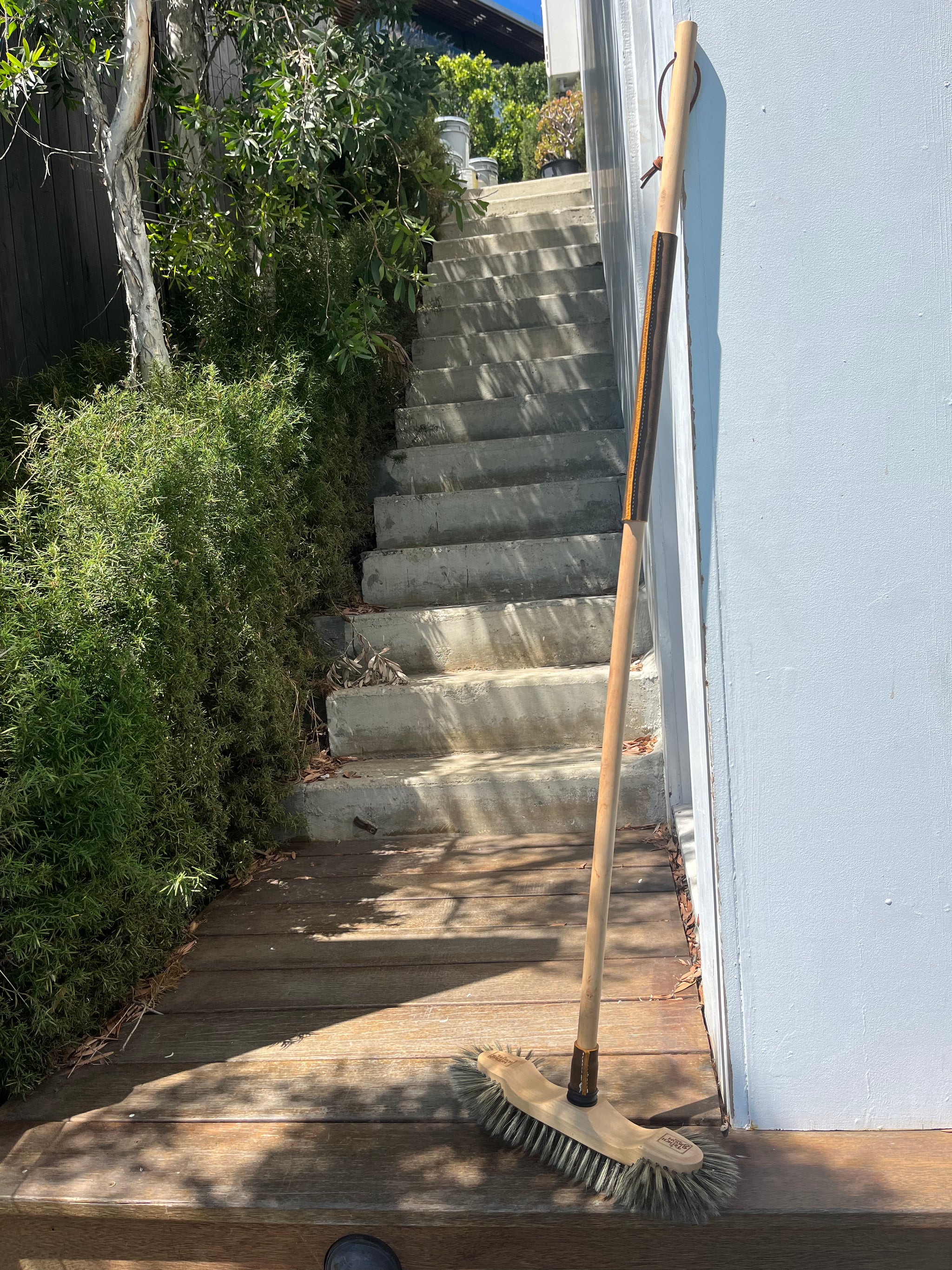 The Original French Broom – The French Broom